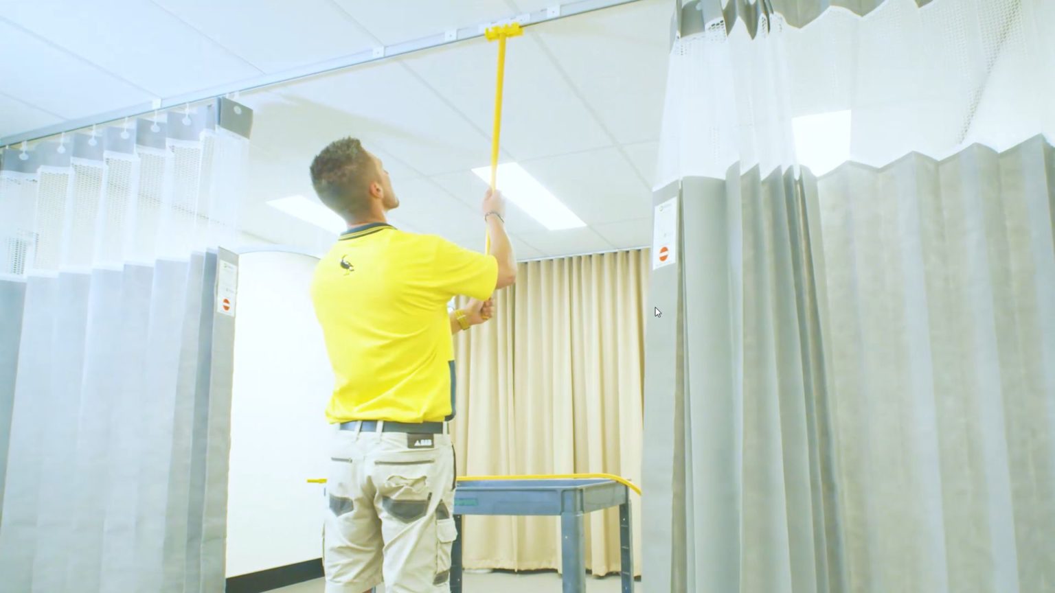 Why EZR? | EZR Curtain Change System